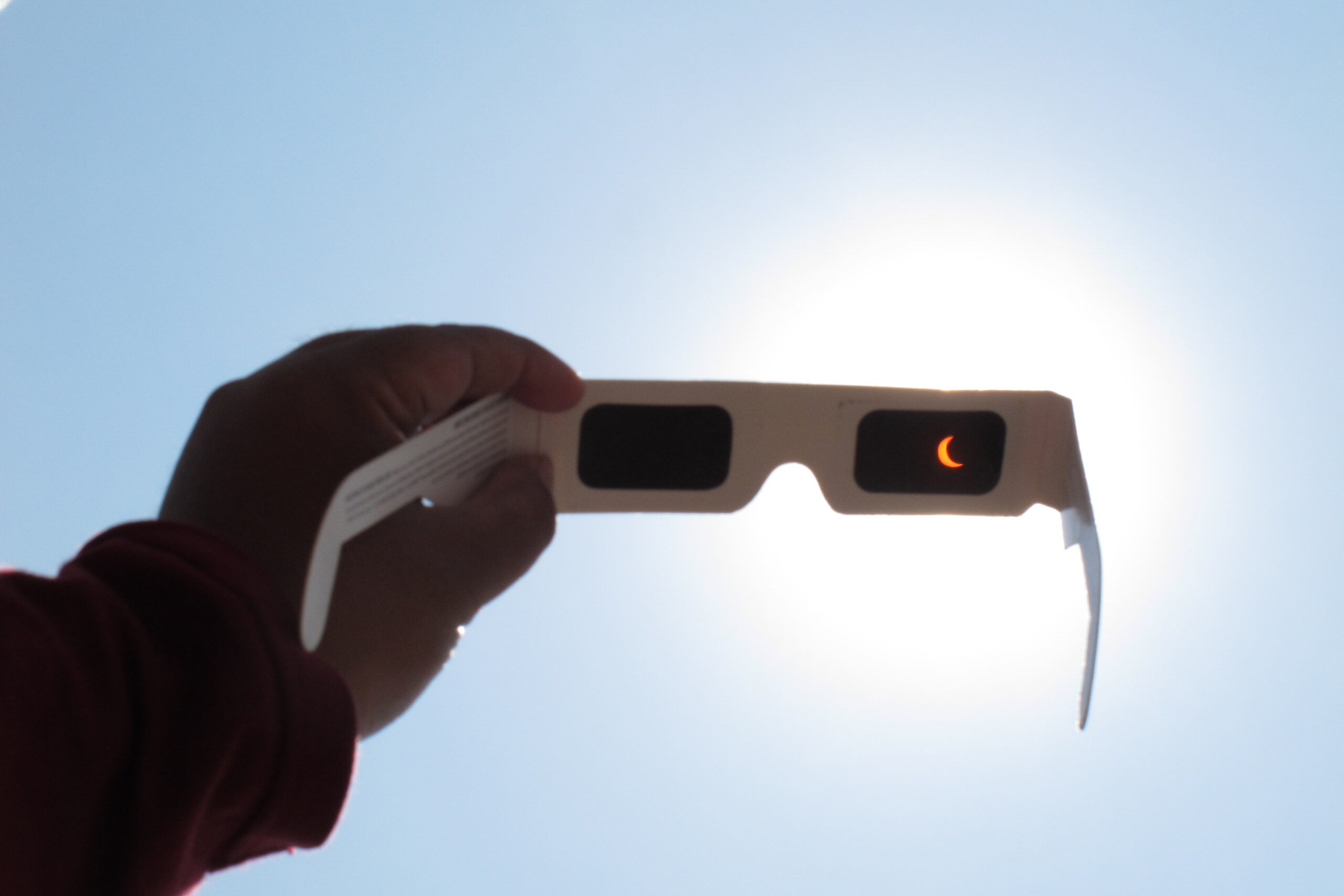 How to View the Eclipse Safely - AMECO