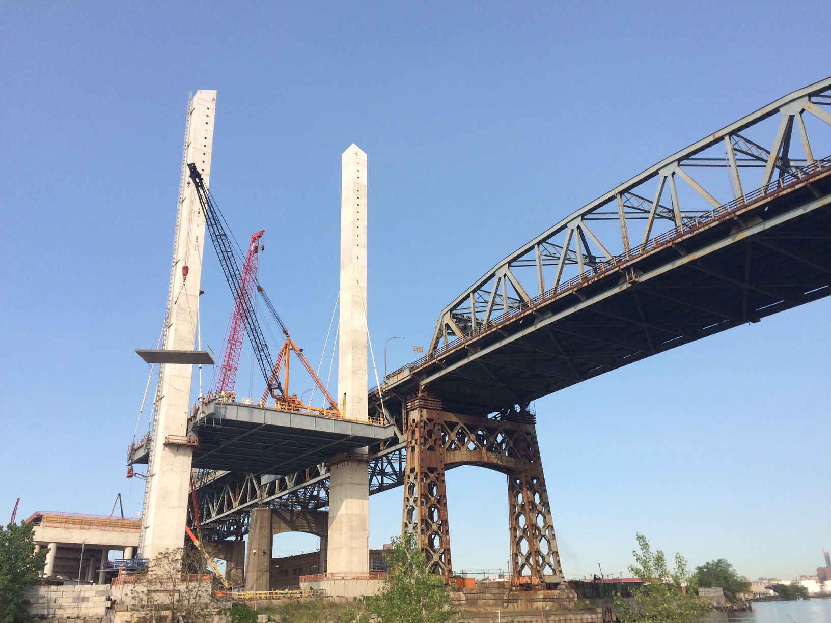 Stiff-Leg Derricks: Lifting Power and Precision for Complex Projects ...